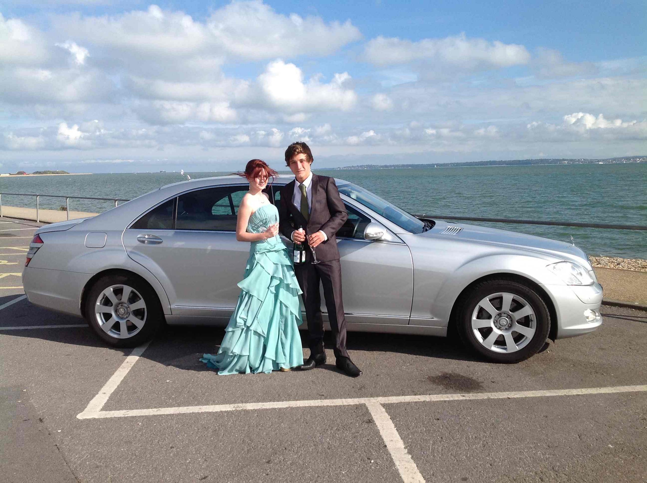 School Prom Cars - Distinguished Carriages