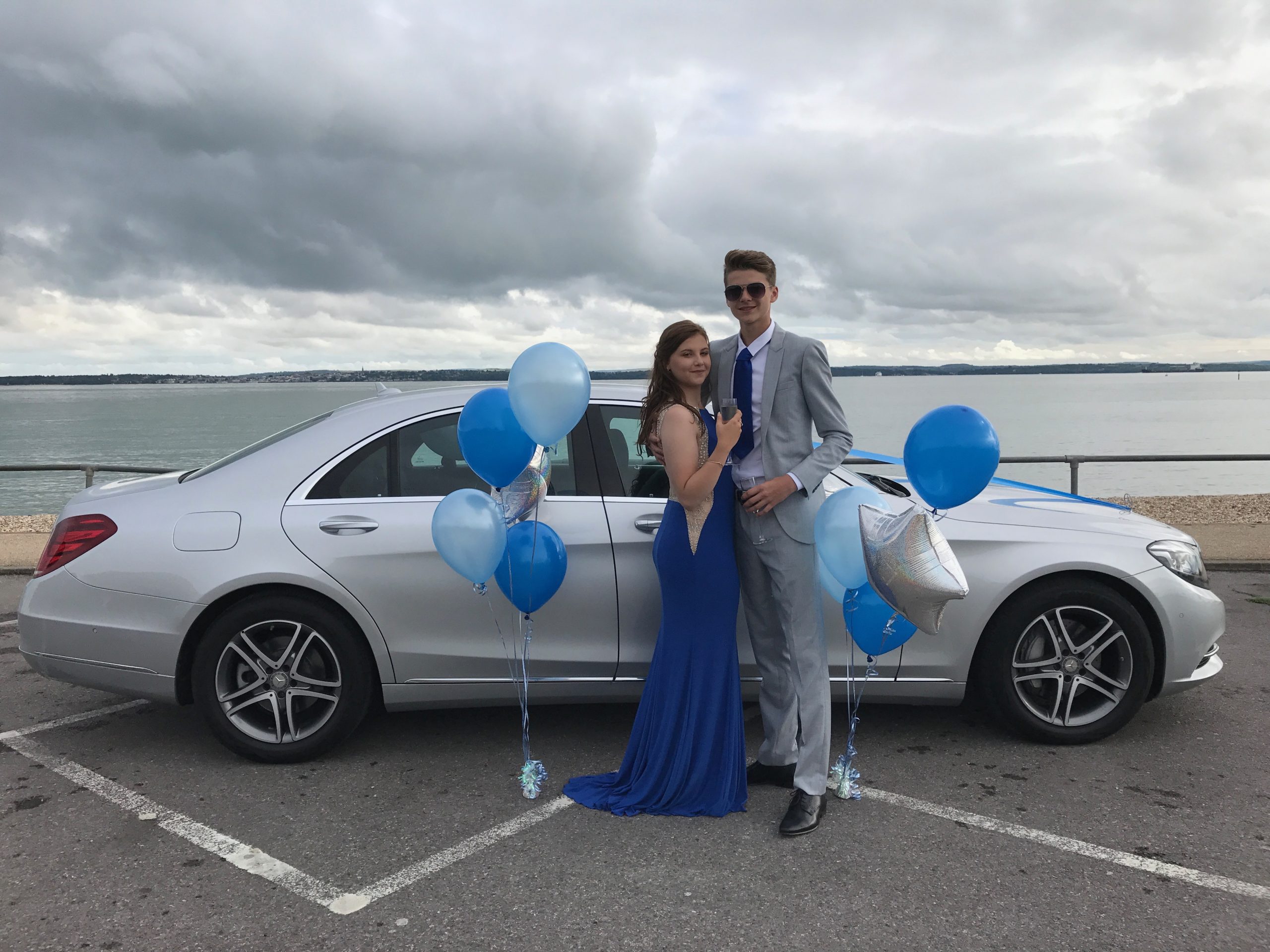 School Prom Cars - Distinguished Carriages